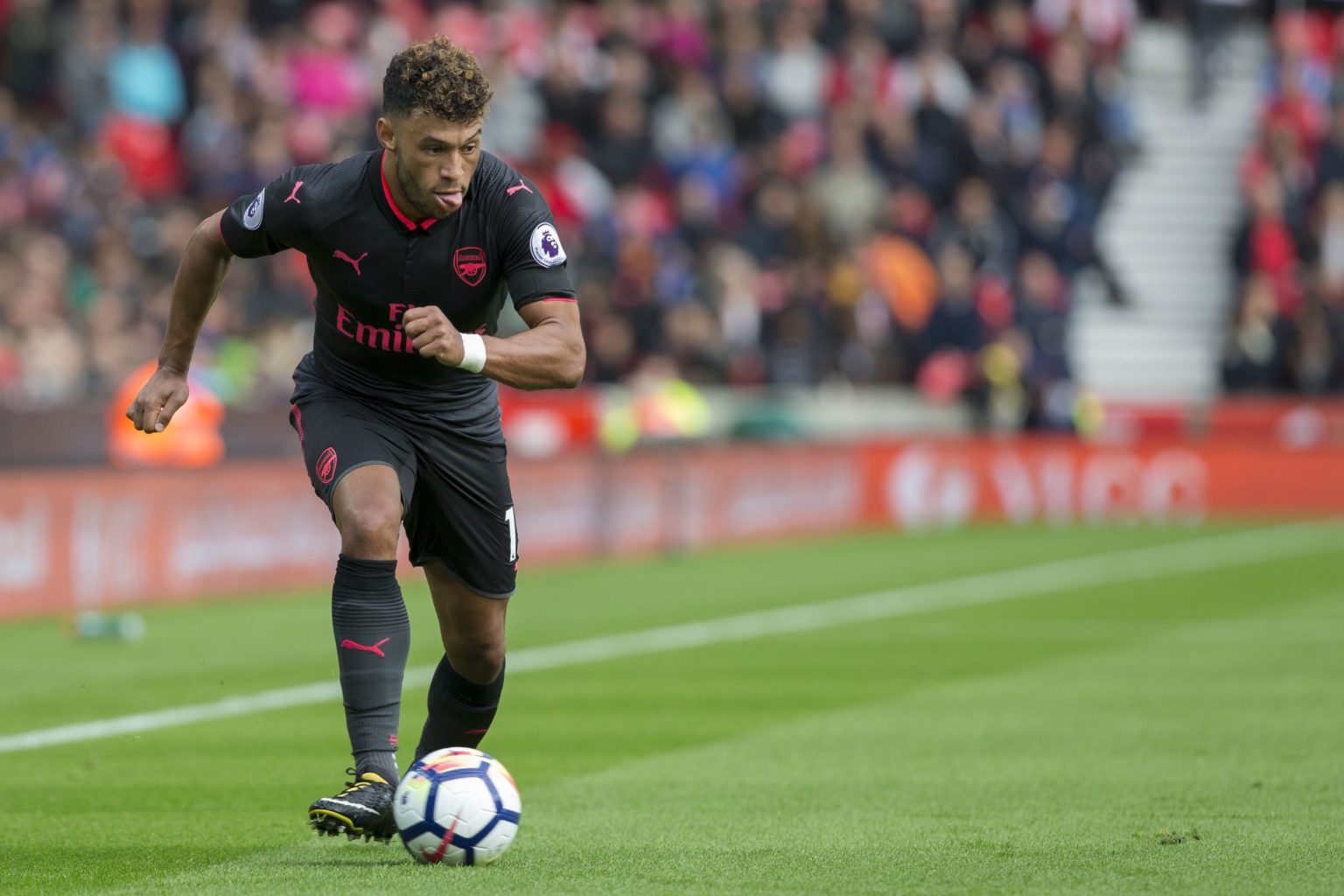 Former Arsenal defender revealed Alex Oxlade-Chamberlain used to do ...