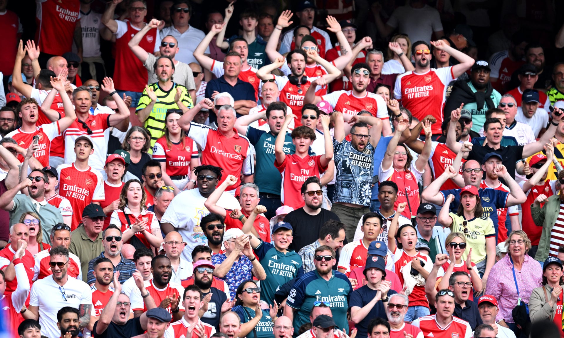 What Arsenal fans did at the Emirates after Man City scored their ...