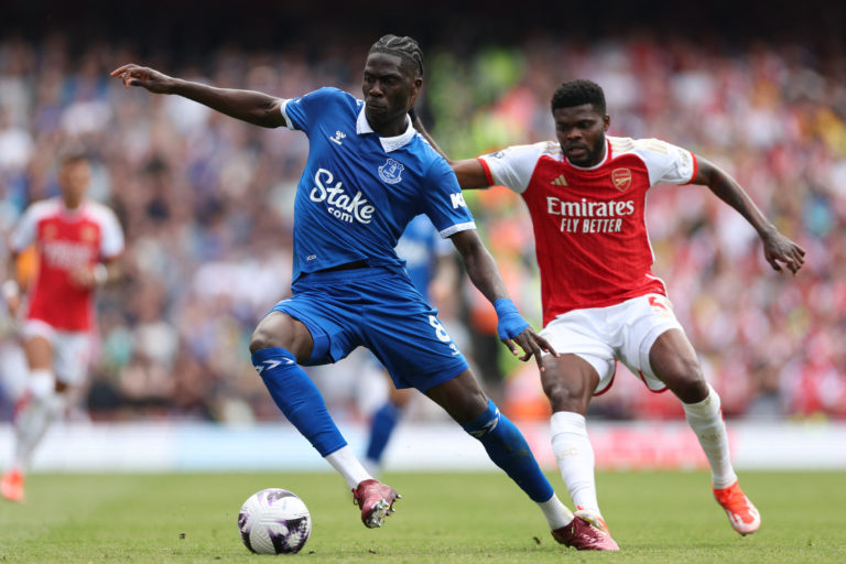 Arsenal make ‘contact’ with £45m ‘monster’ who Ian Wright already knows ...