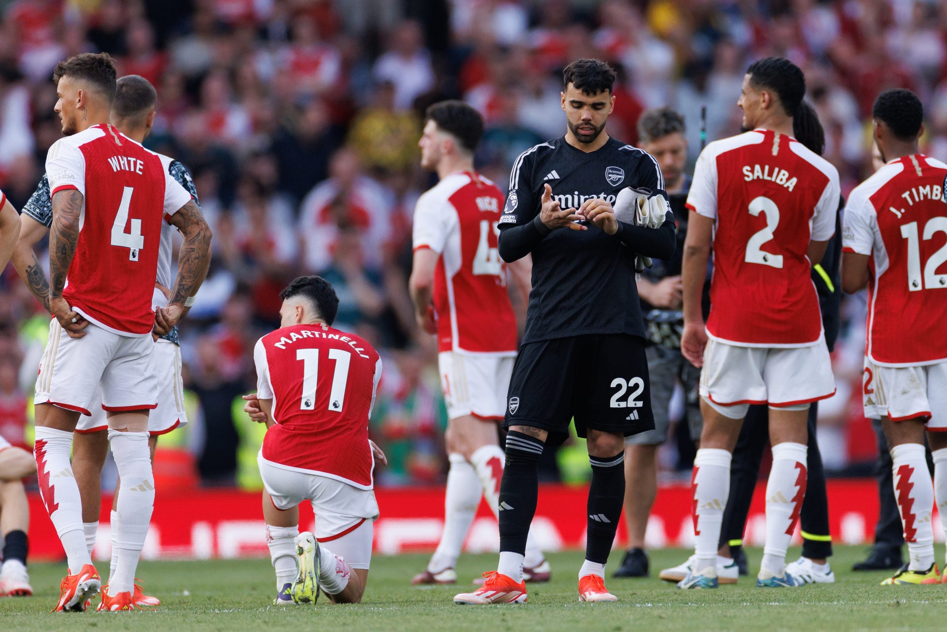 Three ESPN pundits including Stewart Robson all agree as Arsenal v Man ...