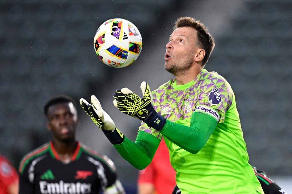 Arsenal have reached ‘verbal agreement’ to sign Neto but transfer will ...