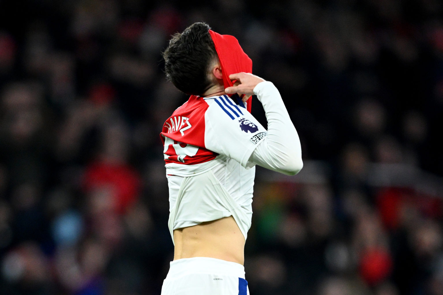I saw how the Arsenal crowd really reacted to Kai Havertz performance ...
