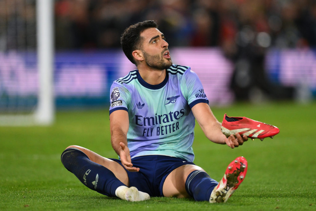 'You've just got to...' Wayne Rooney tells Mikel Merino exactly what he ...