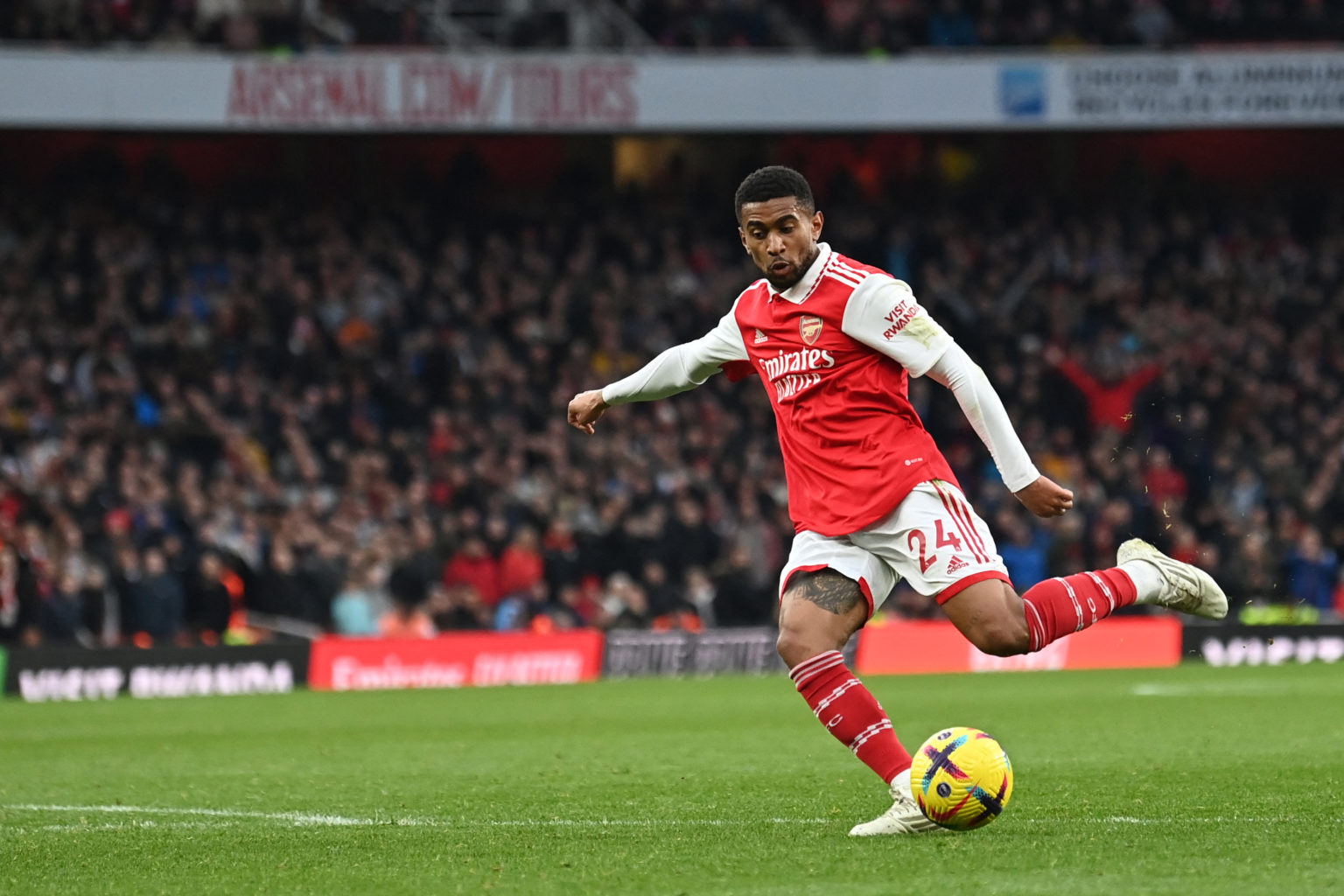 Attacker who hasn’t played for Arsenal in 333 days now spotted back in ...