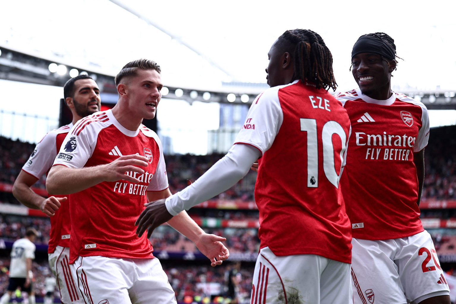 Ashley Williams says Arsenal have a player who is a ‘dream’ for Viktor ...